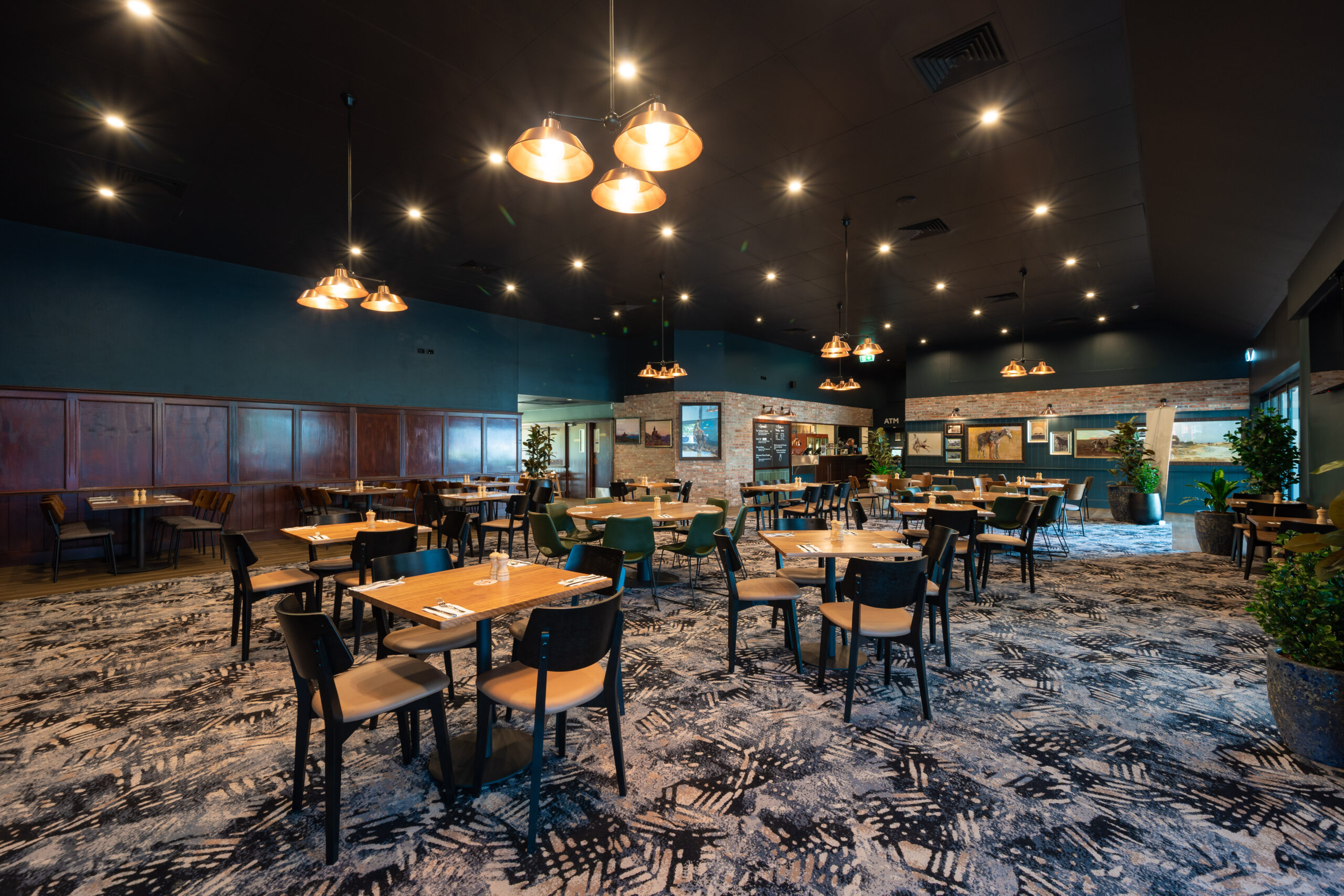 Sundowner Hotel – 8pm to 11:30pm – Detour Band